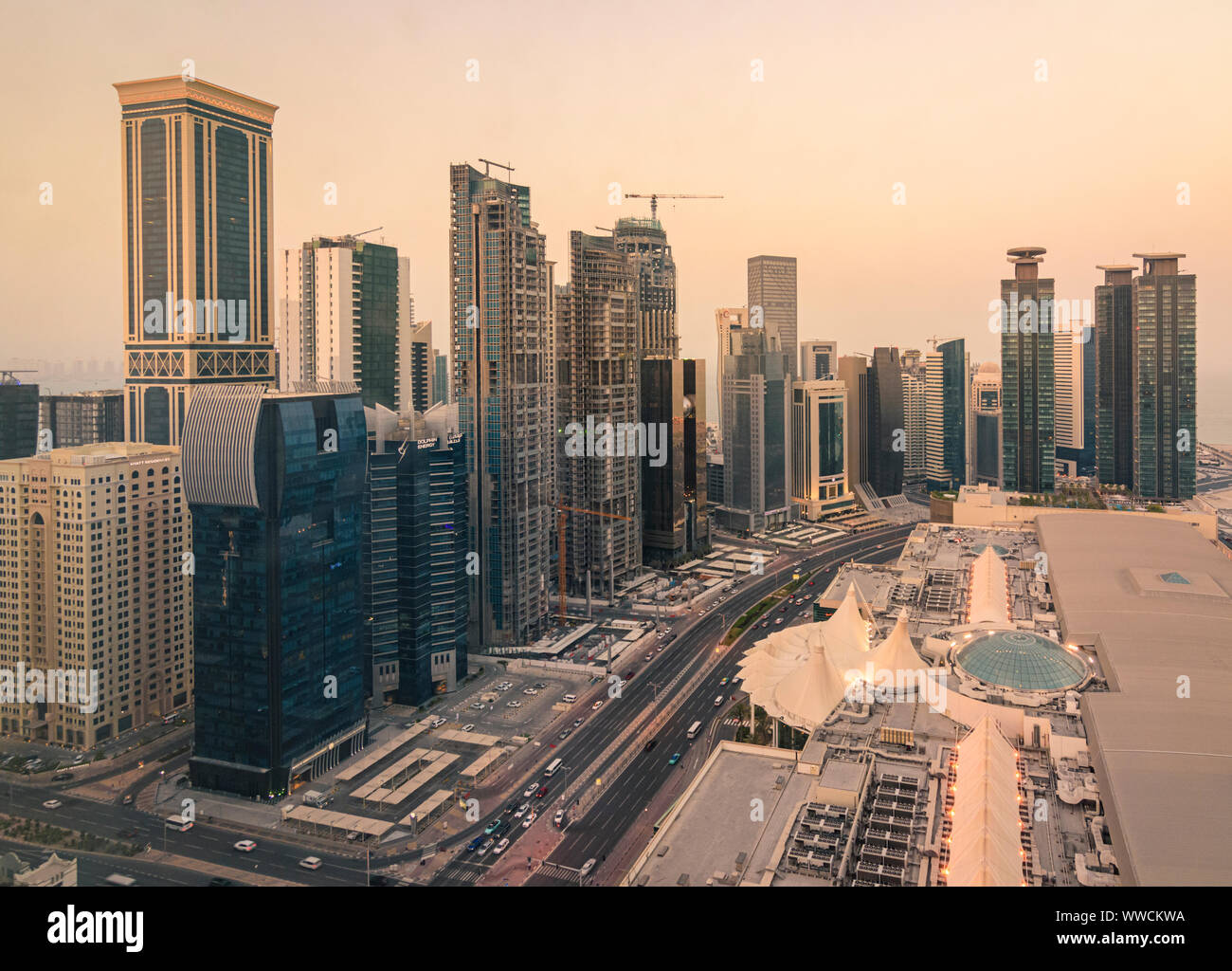 Sunset skyscrapers of the West Bay area, Doha, Qatar Stock Photo - Alamy