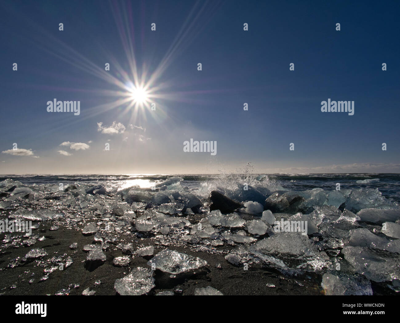 Diamond beach in iceland hi-res stock photography and images - Alamy