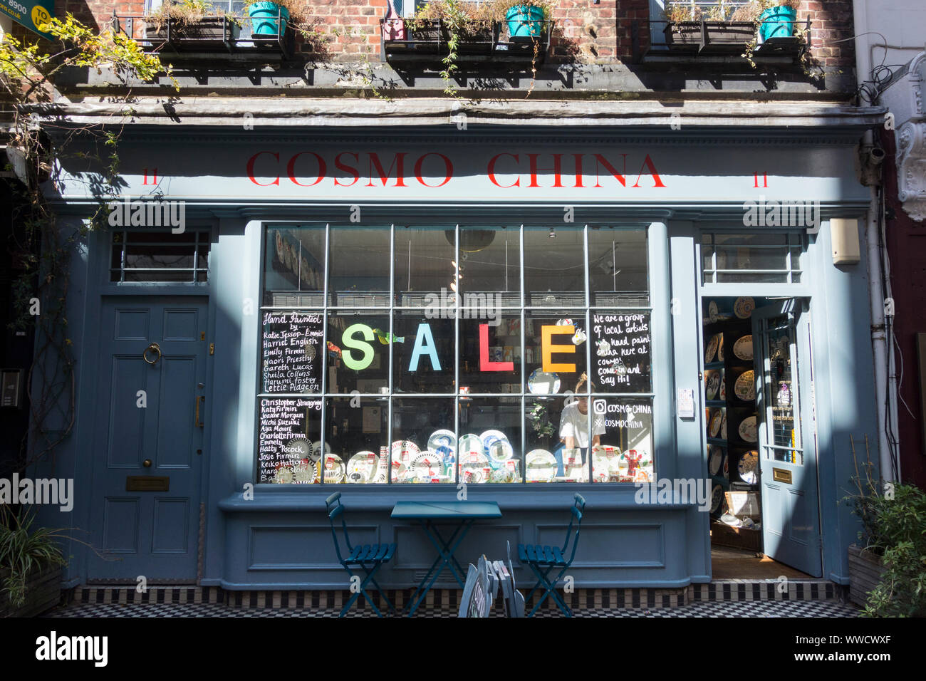 Cosmo hi-res stock photography and images - Alamy