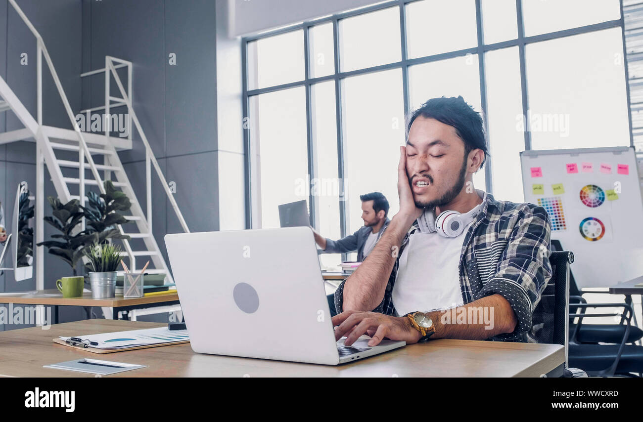 Slap face hi-res stock photography and images - Alamy