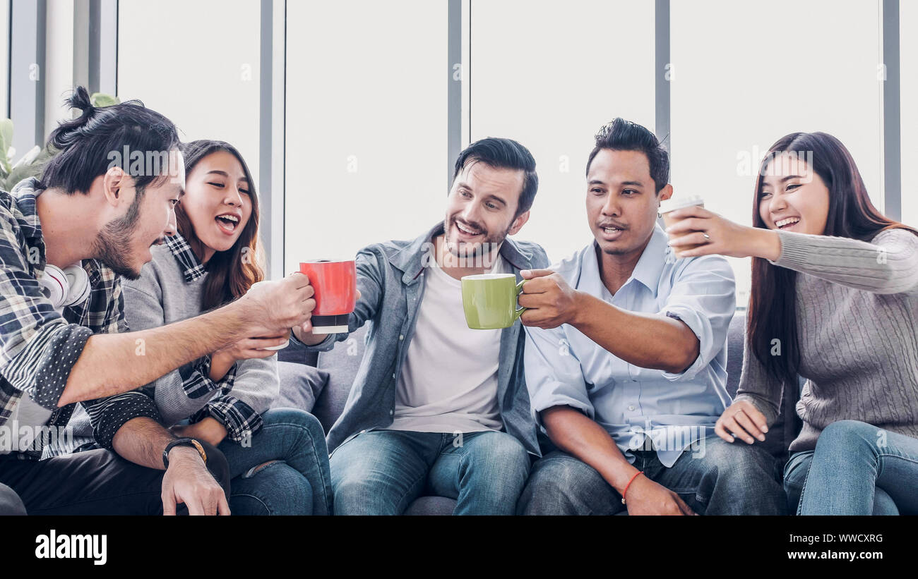 Office cafeteria diverse group hi-res stock photography and images - Alamy