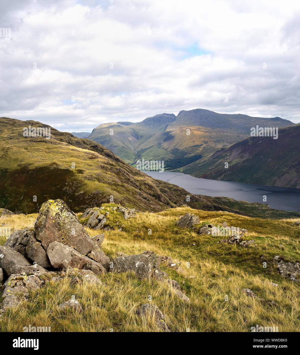 Middle fell scafell hi-res stock photography and images - Alamy