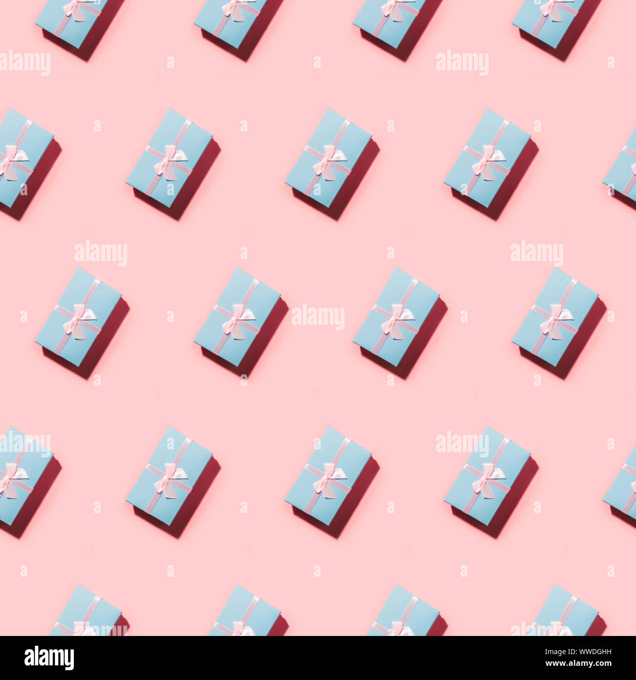 Pink seamless christmas background hi-res stock photography and images ...