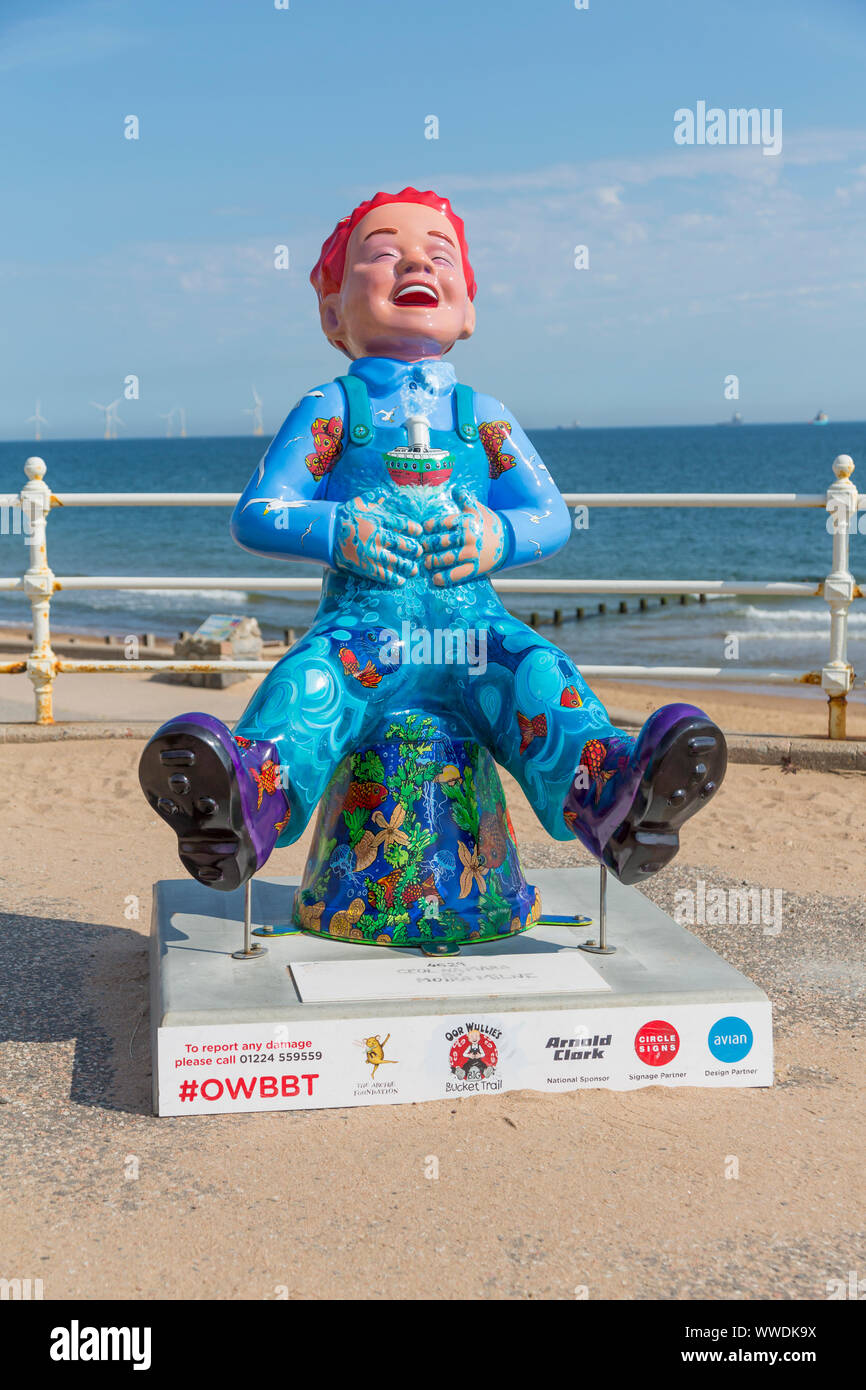 Oor wullie bucket trail hi-res stock photography and images - Alamy