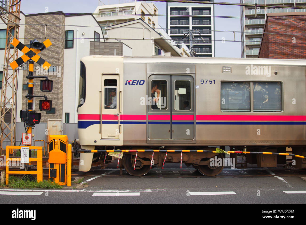 Japanese railway bridge tokyo hi-res stock photography and images - Alamy