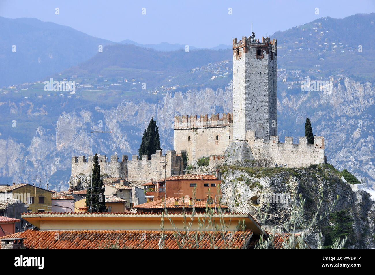 Castello Scaligero, Scaliger Castle, Malcesine, region Veneto, Italy ...