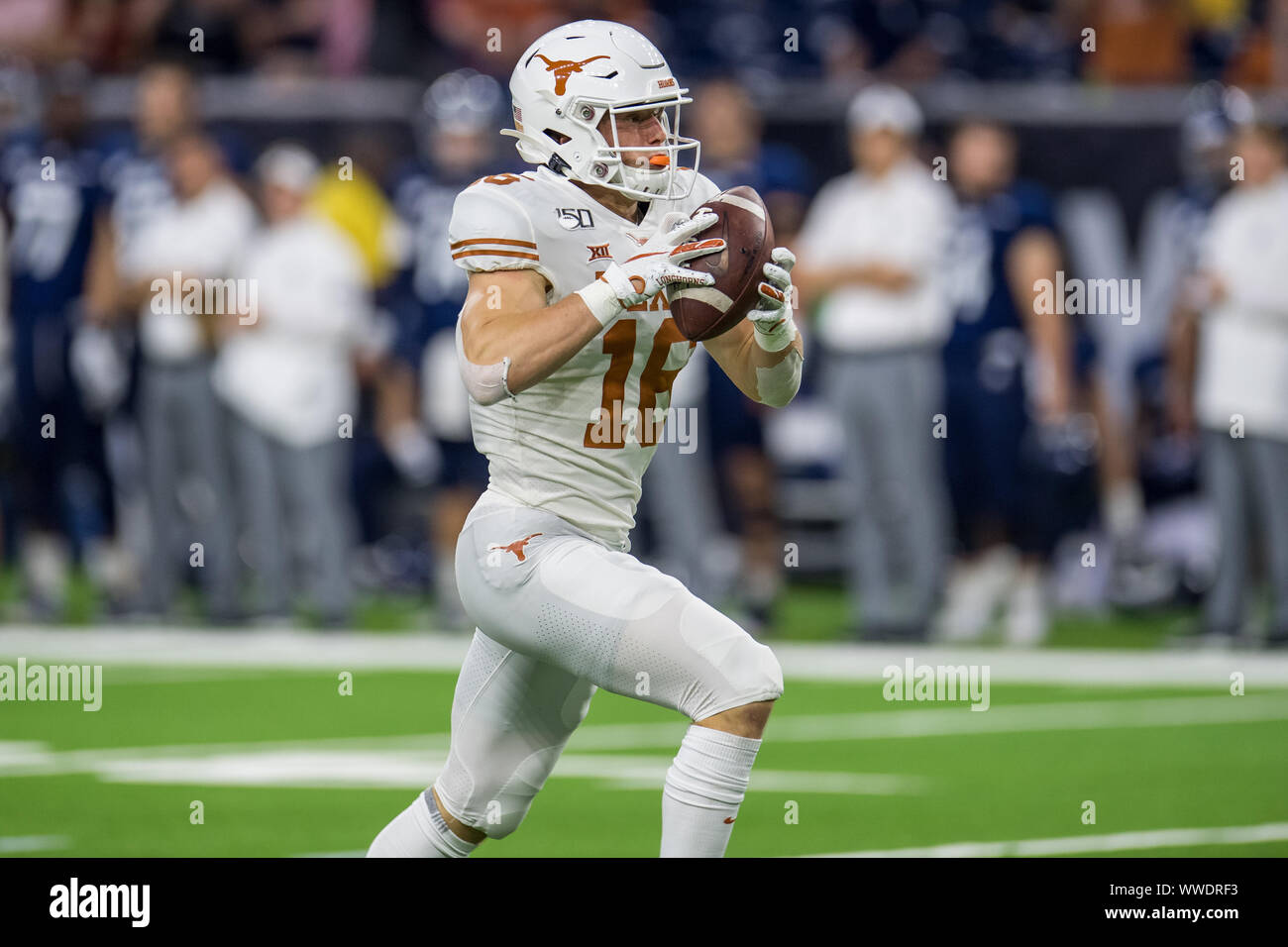 Houston, TX, USA. 14th Sep, 2019. Texas Longhorns wide receiver Jake ...