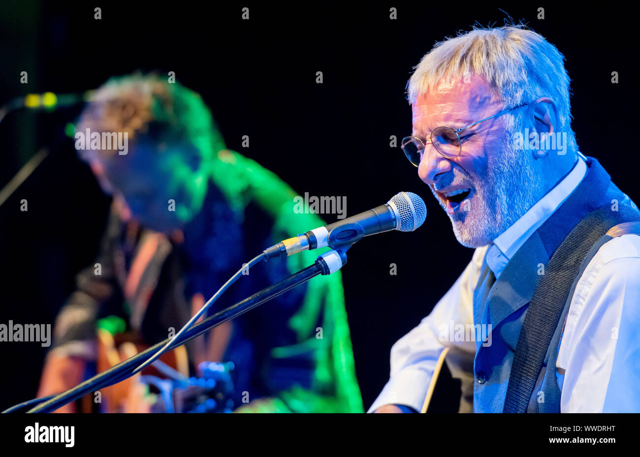 Steve Harley at Darwen Theatre Stock Photo - Alamy