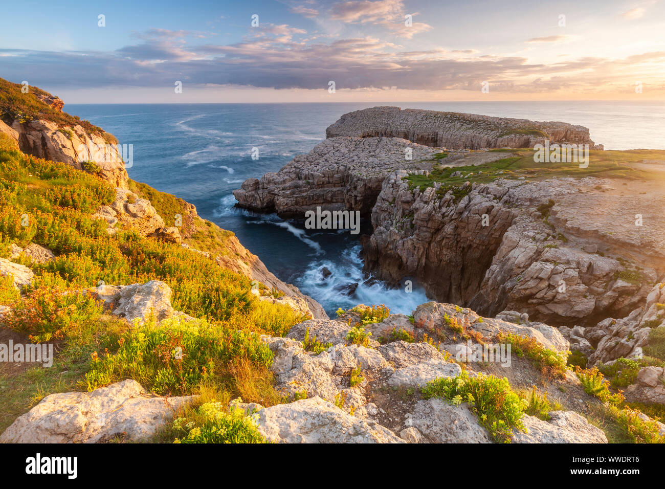 Roca blanca hi-res stock photography and images - Alamy