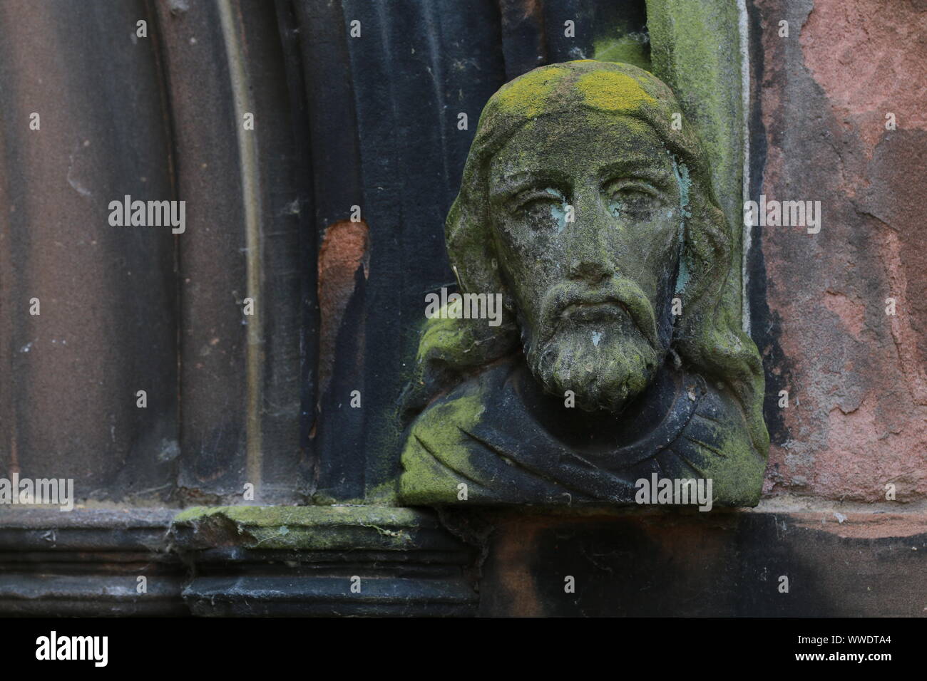 Medieval portraits hi-res stock photography and images - Alamy