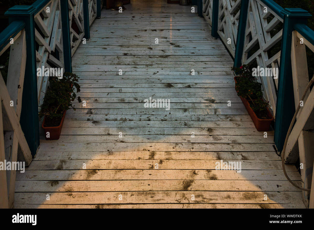 Wooden bridge. Construction details Stock Photo - Alamy