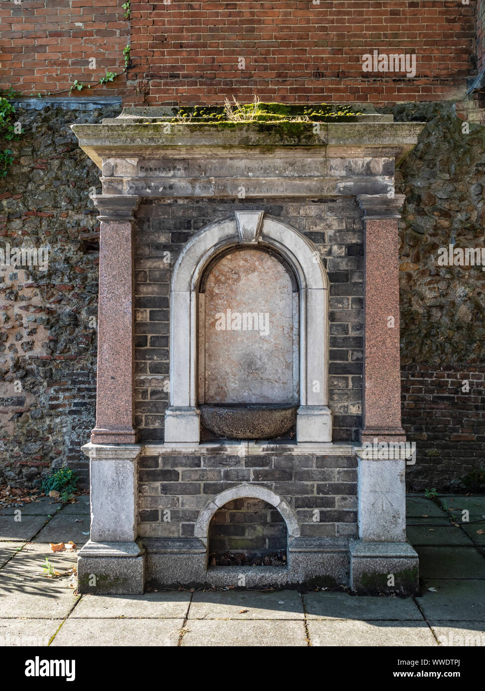 COLCHESTER, ESSEX - AUGUST 11, 2018: Site of the North Gate in the ...