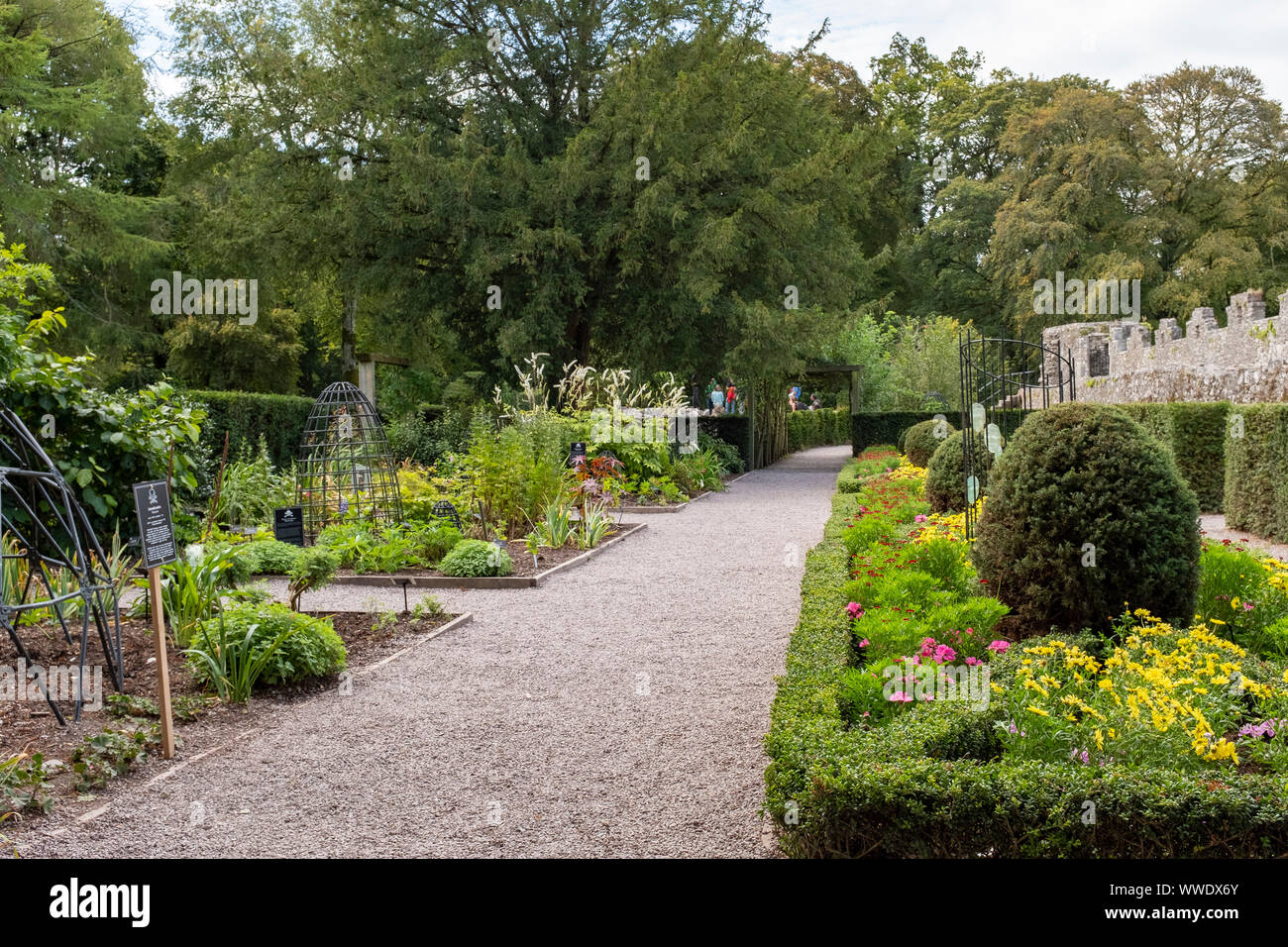 Popular castle for visitors ireland hi-res stock photography and images ...