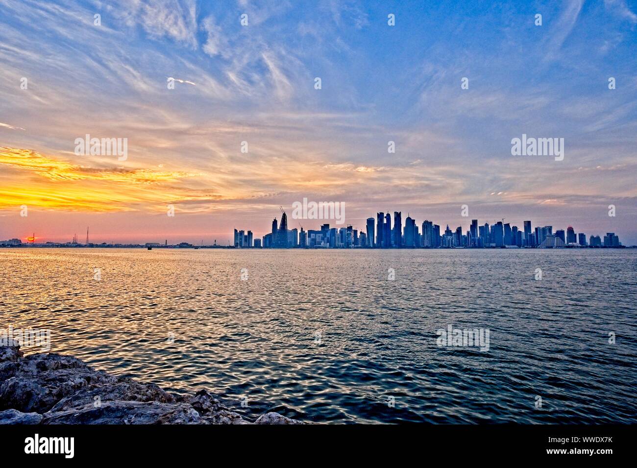 Doha sunset hi-res stock photography and images - Alamy