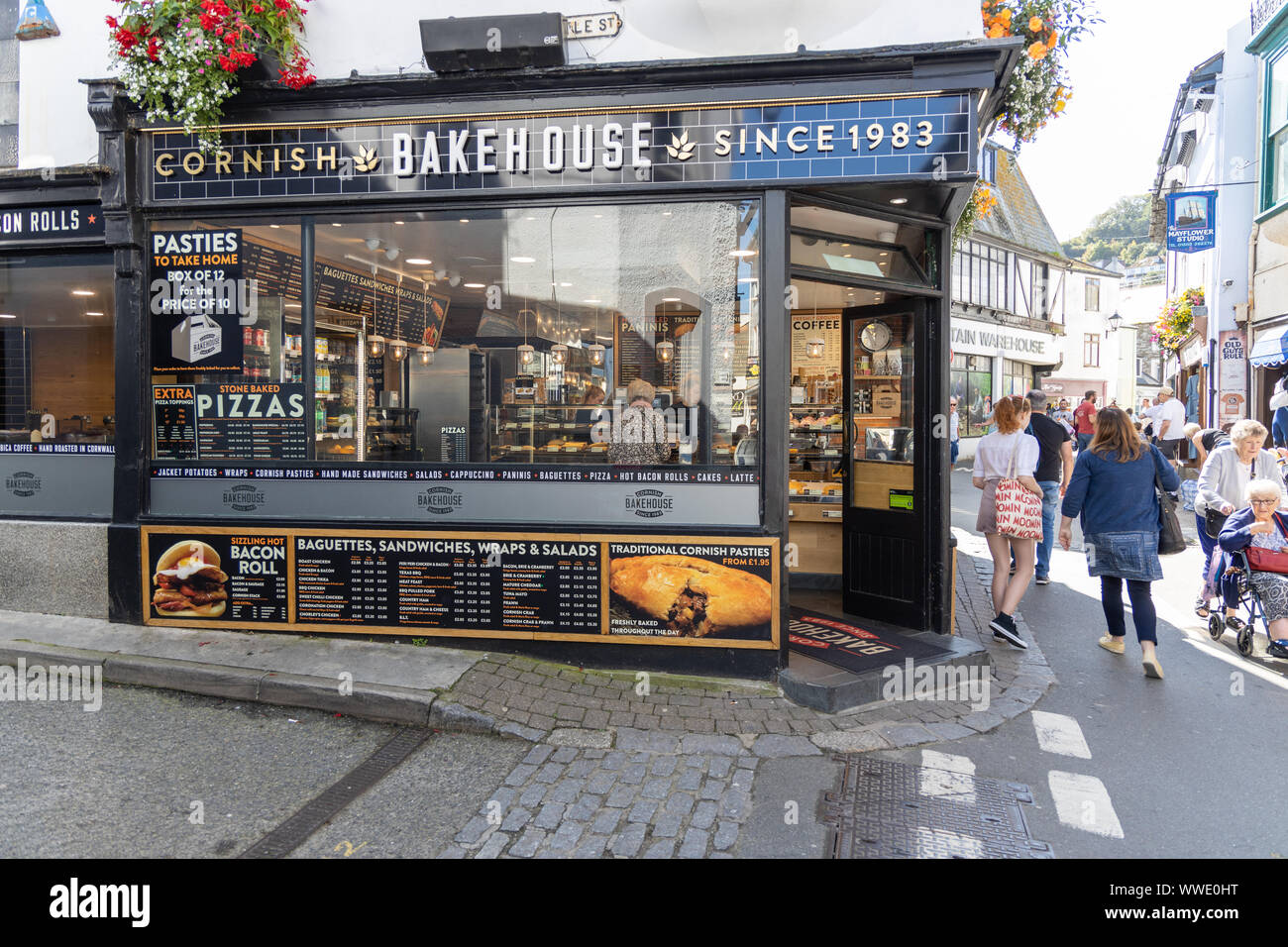 Cornish Bakehouse shopfront, Looe, Cornwall Stock Photo - Alamy
