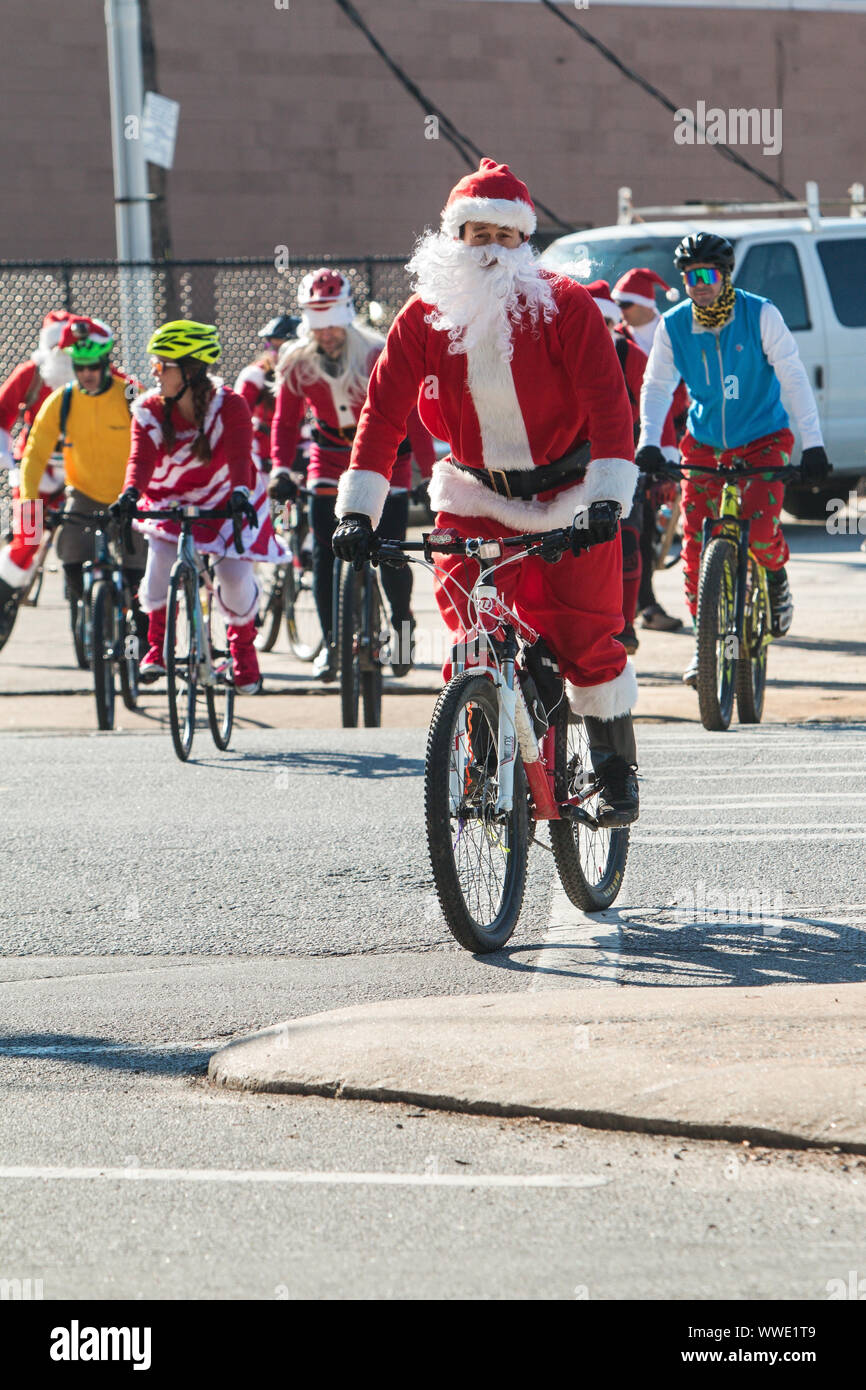Handlebars of cross bikes hi-res stock photography and images - Alamy