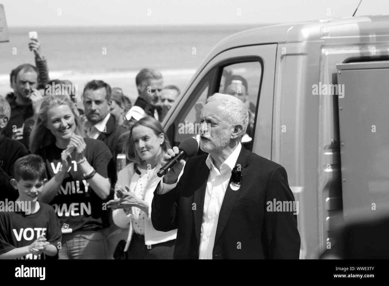 Uk debate Black and White Stock Photos & Images - Alamy