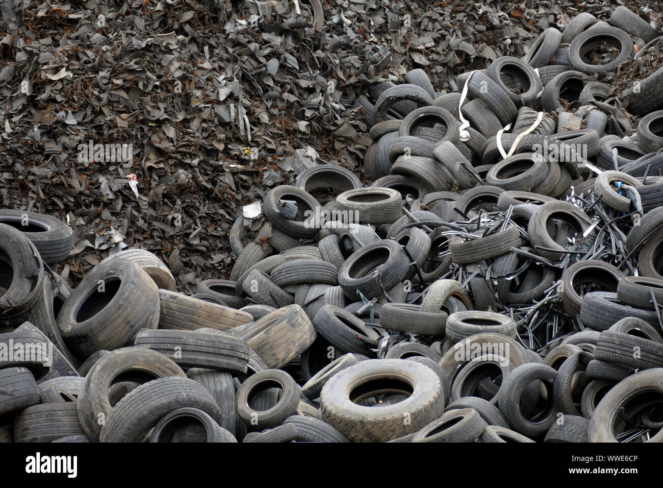 Wheel worn wear rubber tyre junkyard recycling heap hi-res stock ...