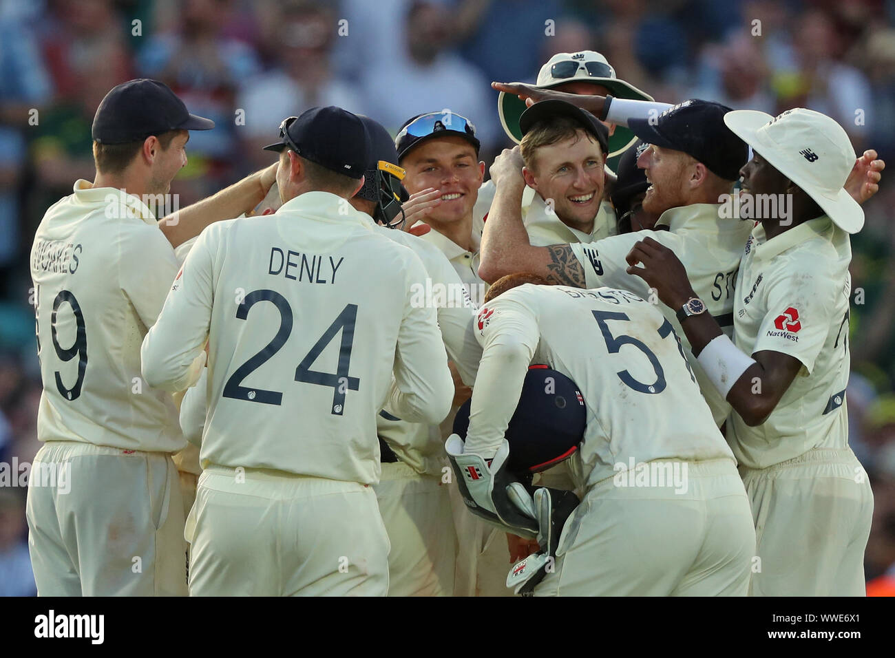 Joe root test catch hi-res stock photography and images - Alamy