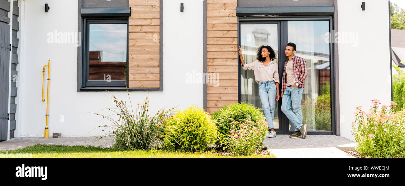 Shot standing house outside hi-res stock photography and images - Alamy