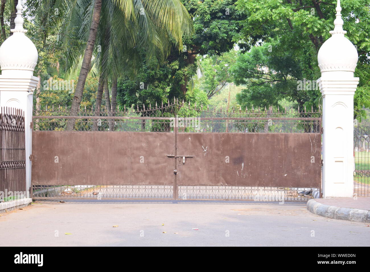 Iron dome hi-res stock photography and images - Alamy