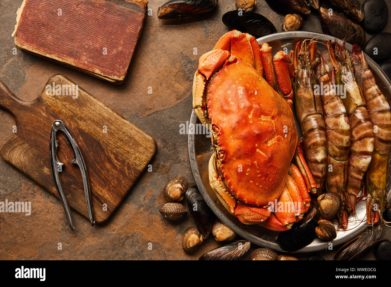 Old red cracker hi-res stock photography and images - Alamy