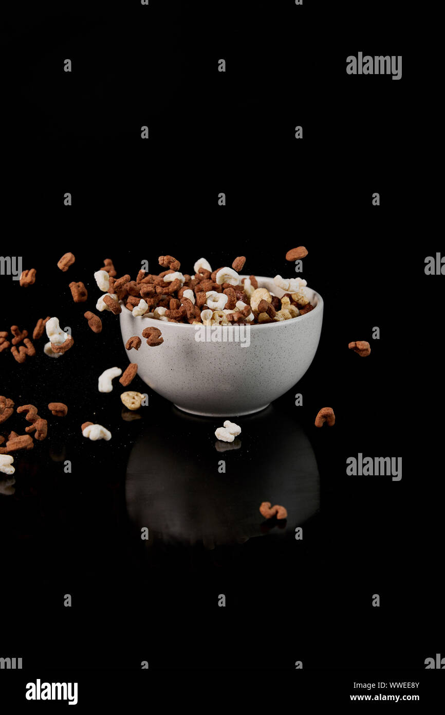 Dropped bowl hi-res stock photography and images - Alamy