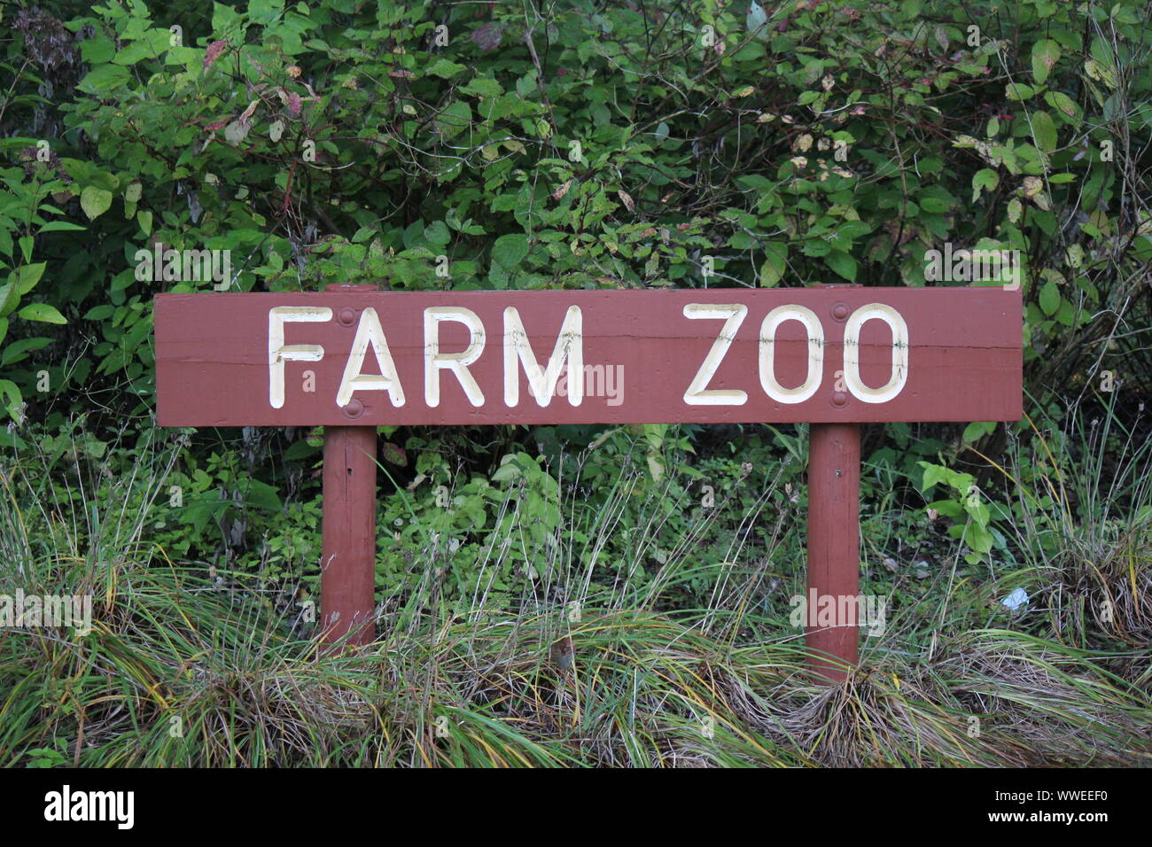 Wayfinding sign "Farm Zoo Stock Photo - Alamy