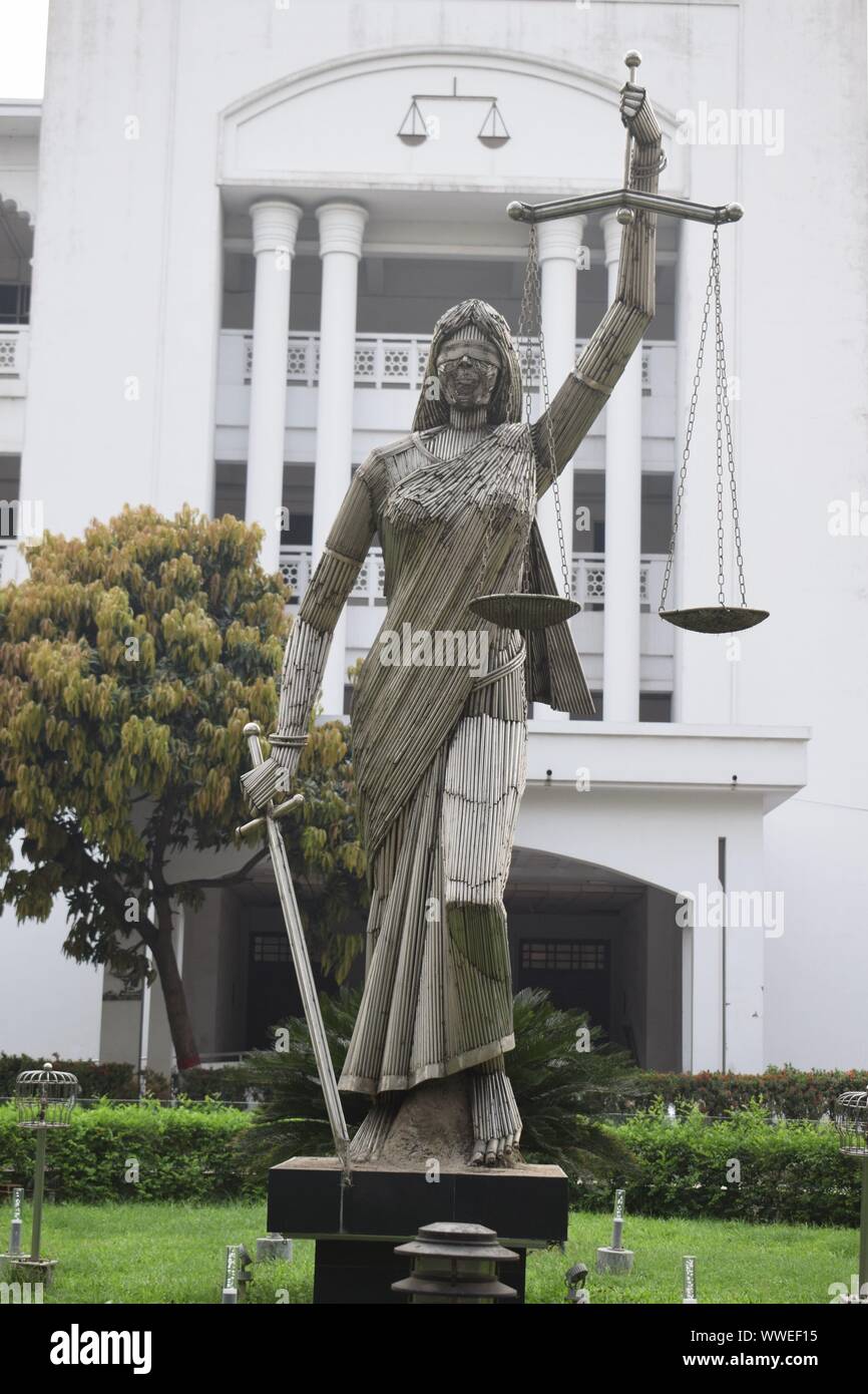 statue of Greek goddess themis Stock Photo - Alamy