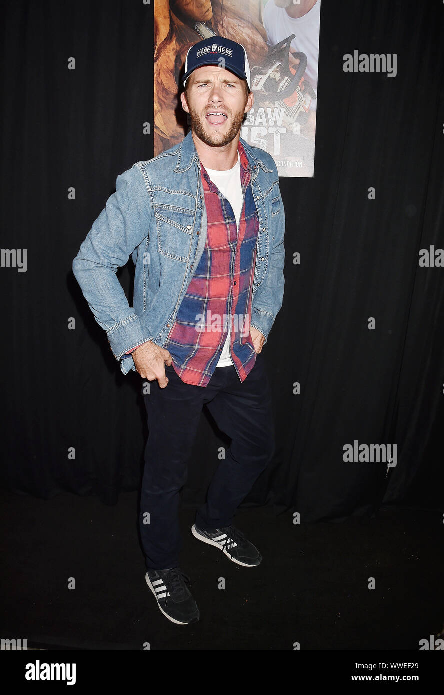 Scott eastwood the artist hi-res stock photography and images - Alamy