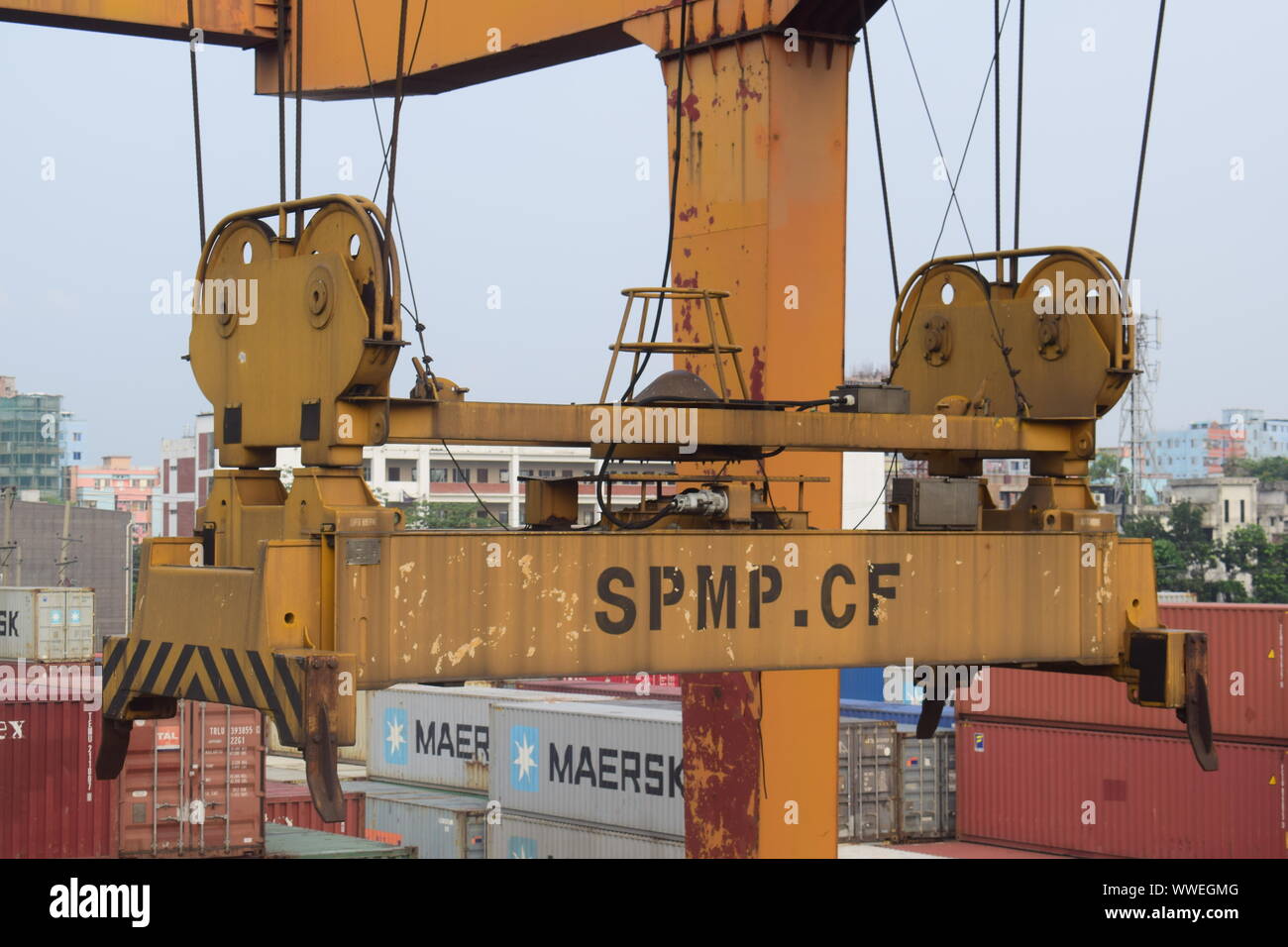 Huge sized liver for lifting container in dockyard of komolapur railway ...
