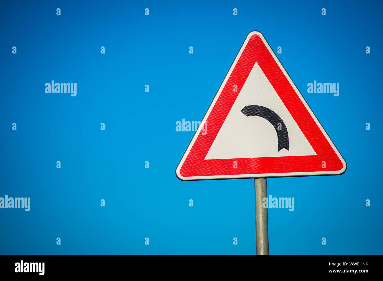 Dangerous curve hi-res stock photography and images - Alamy