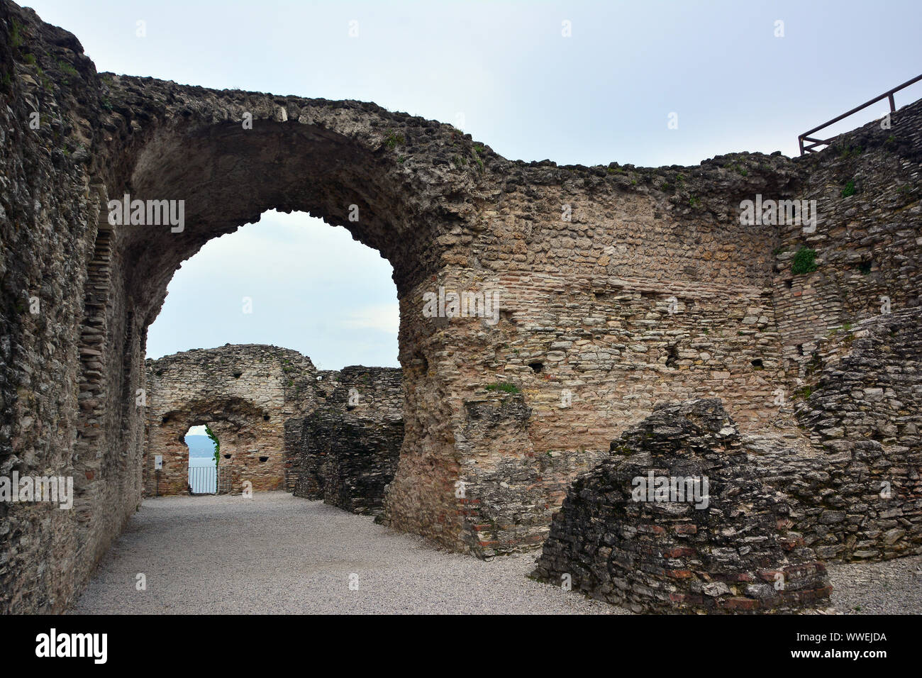 Grotte di Catullo (Caves of Catullus), Roman villa ruin, Sirmione ...