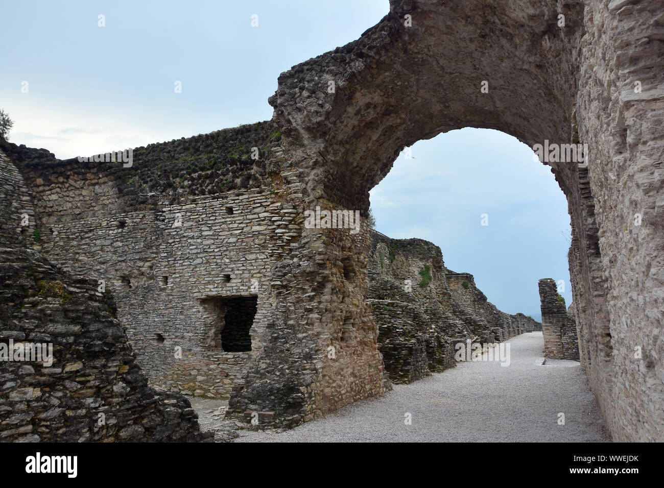 Grotte di Catullo (Caves of Catullus), Roman villa ruin, Sirmione ...