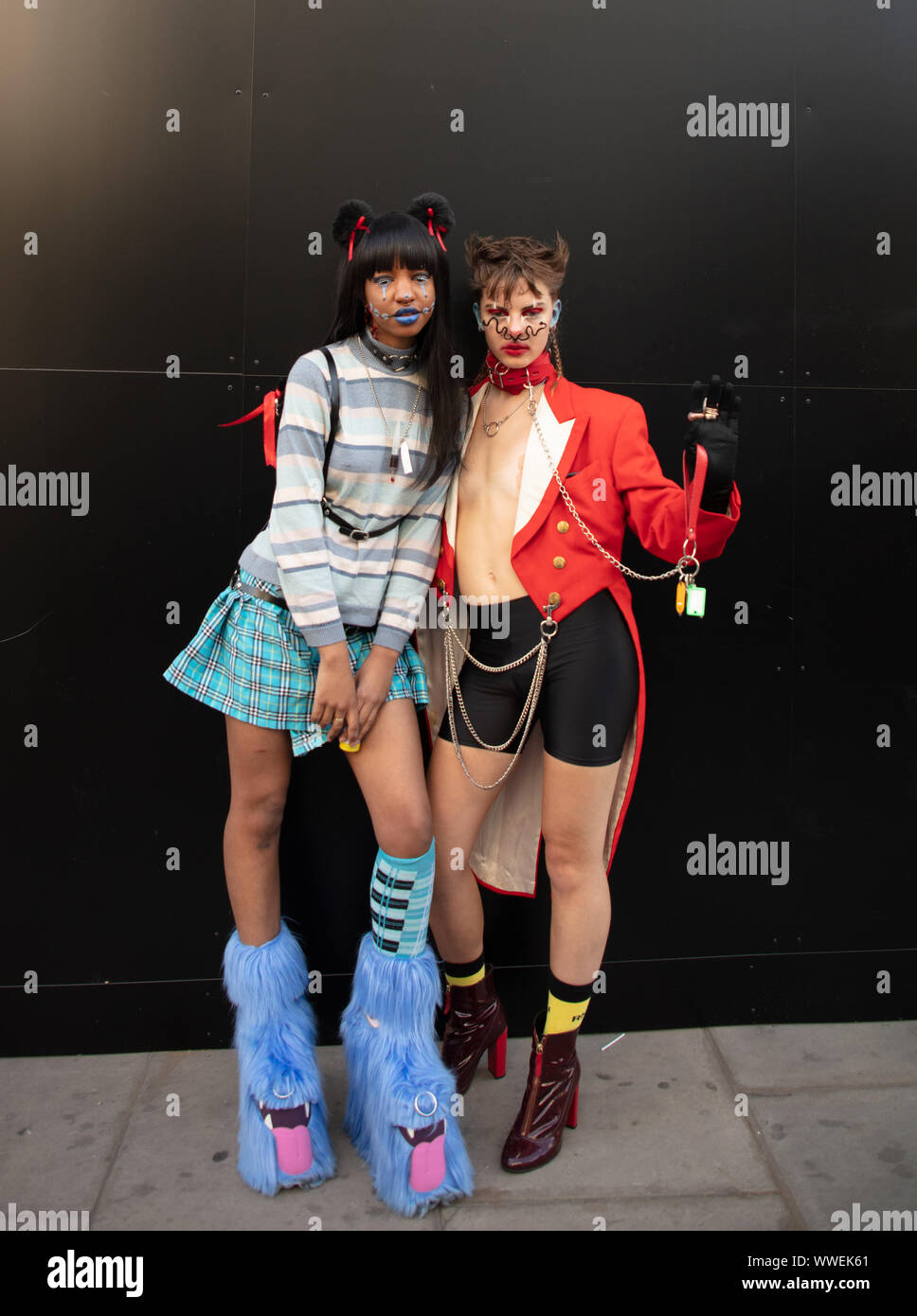 180 strand hi-res stock photography and images - Alamy