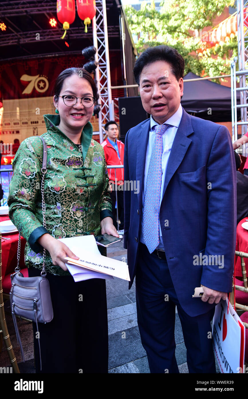Chu Ting Tang of London Chinatown Chinese Association and 黄萍,Ping Huang ...