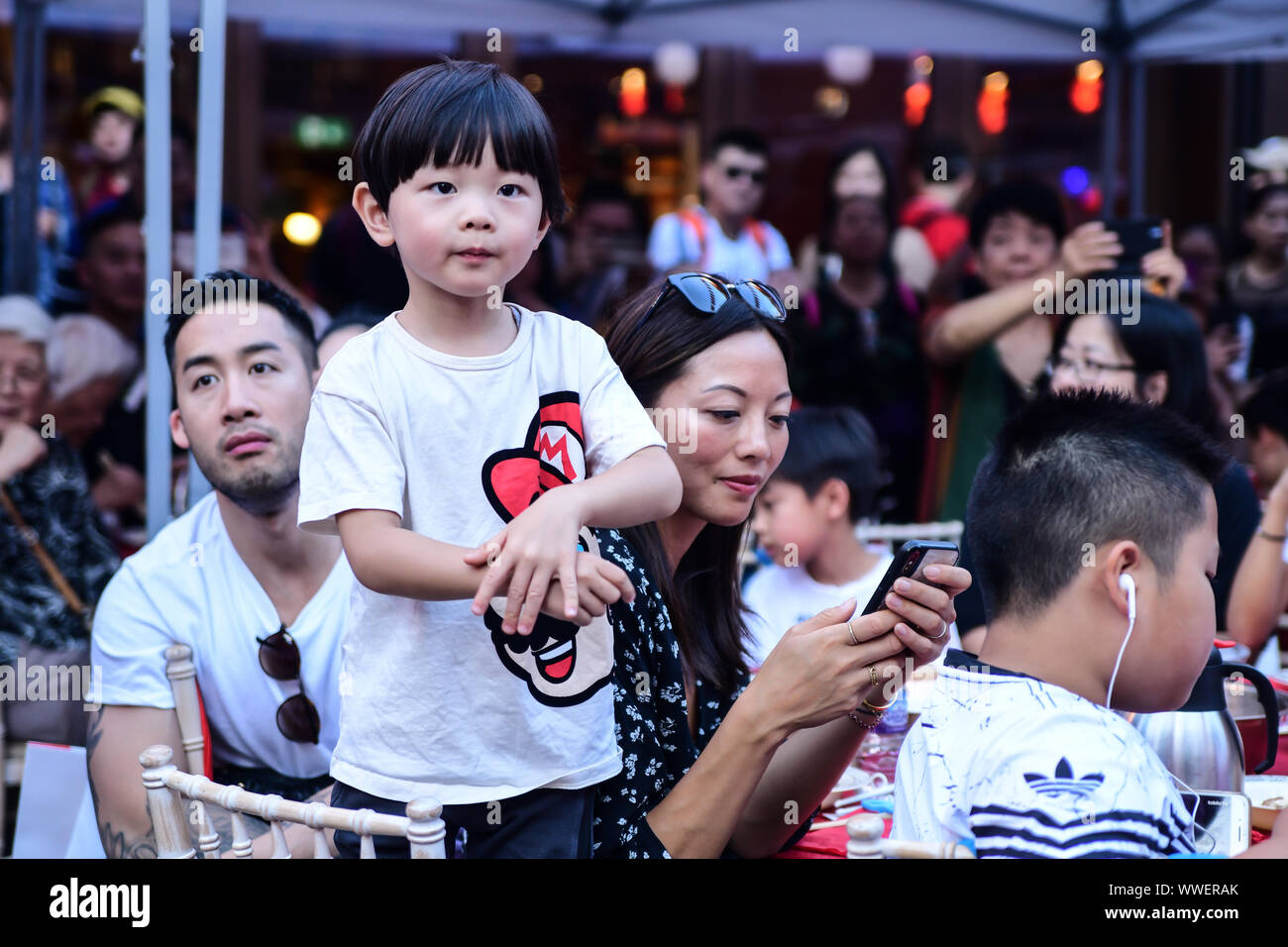 London Chinatown Chinese Association host a Celebration of the Moon ...
