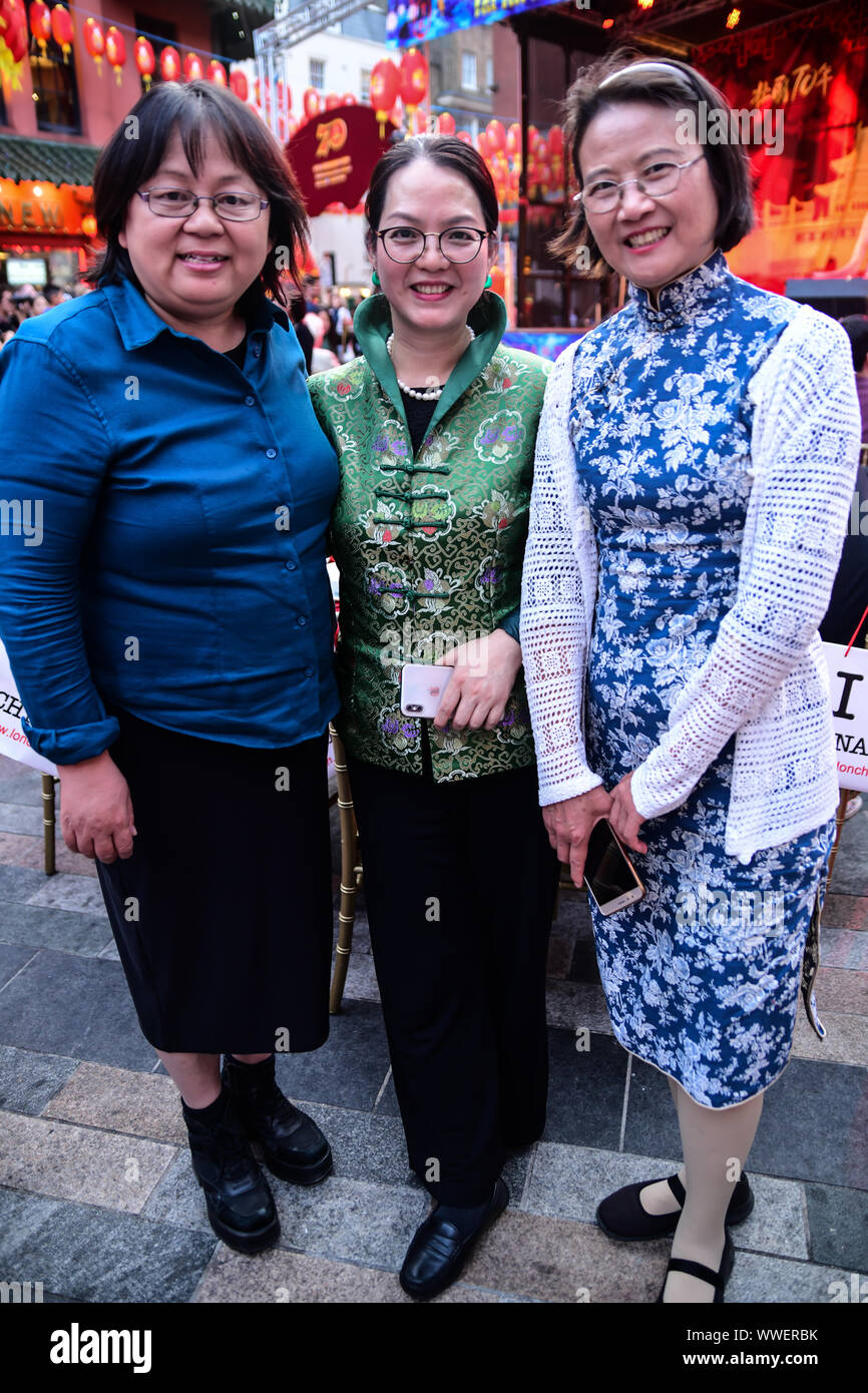 黄萍 (Ping Huang)is a General Secretary of London Chinatown Chinese ...