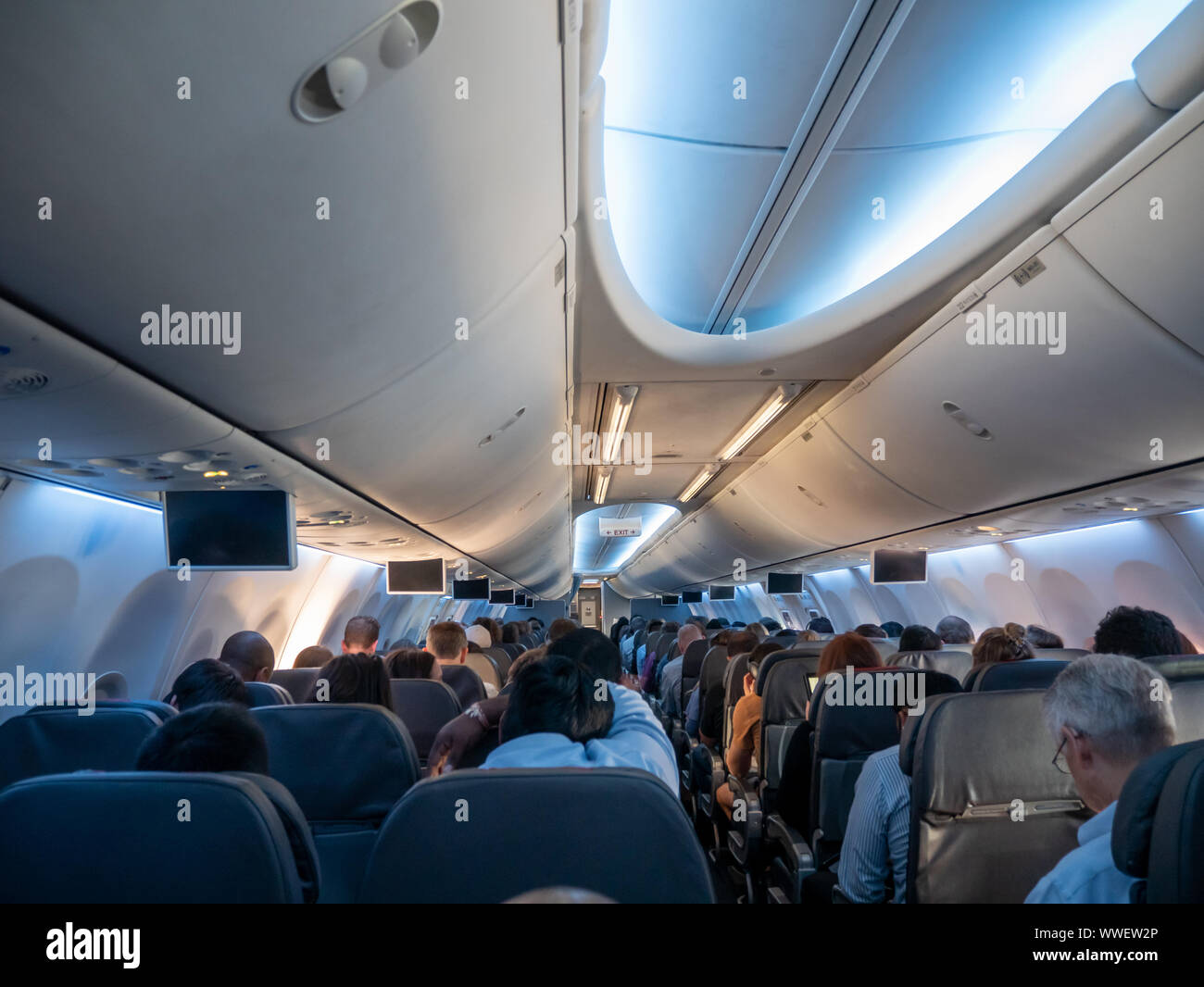 Inside 737 800 hi-res stock photography and images - Alamy