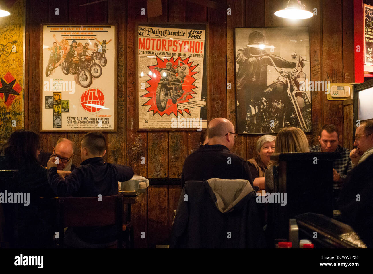 Dinosaur bar b que BBQ in Syracuse NY Stock Photo - Alamy