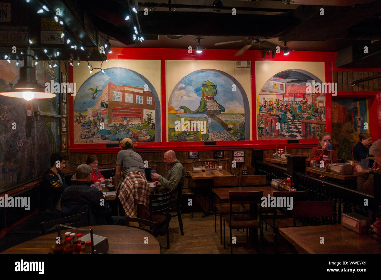 Dinosaur bar b que BBQ in Syracuse NY Stock Photo - Alamy