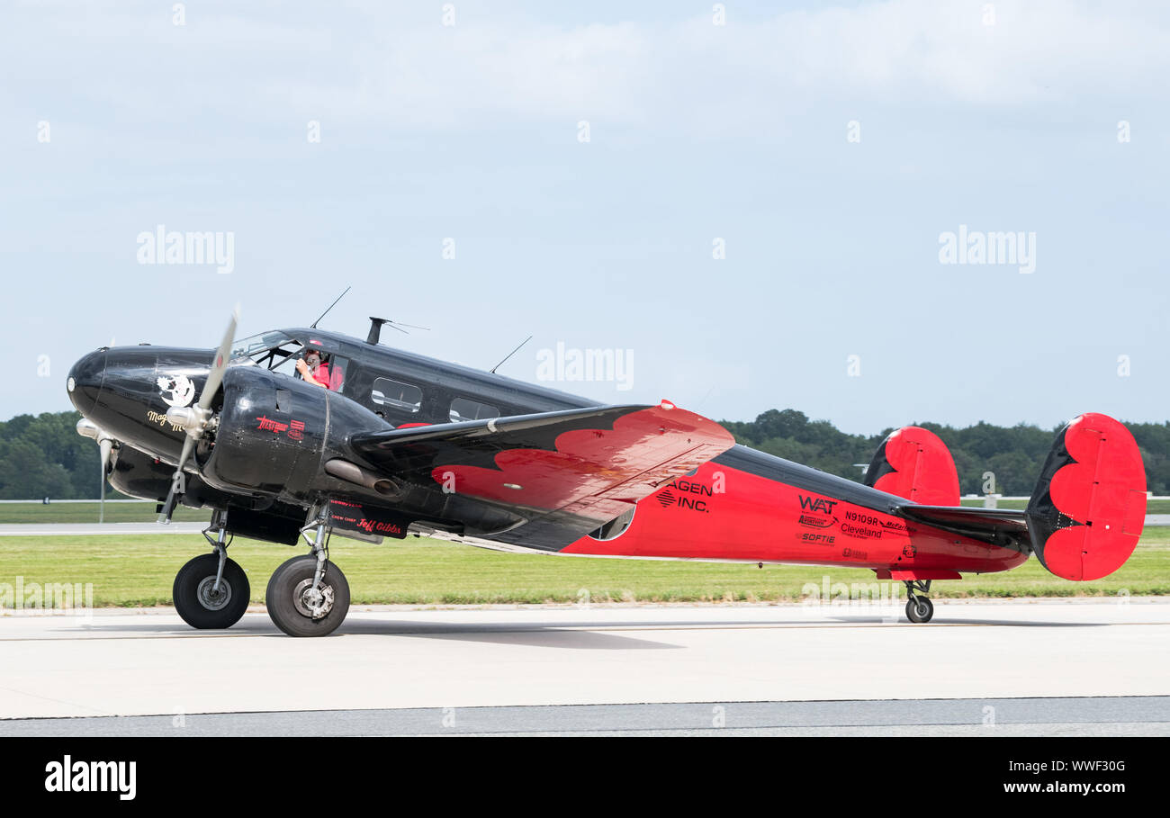 Matt Younkin, Beech 19 pilot, taxis prior to performing an aerobatic ...