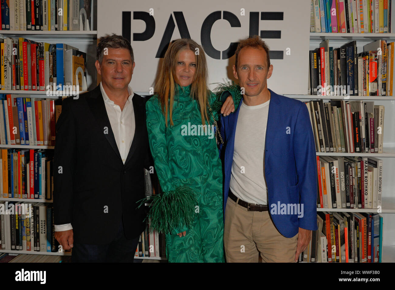 Pace gallery hi-res stock photography and images - Alamy