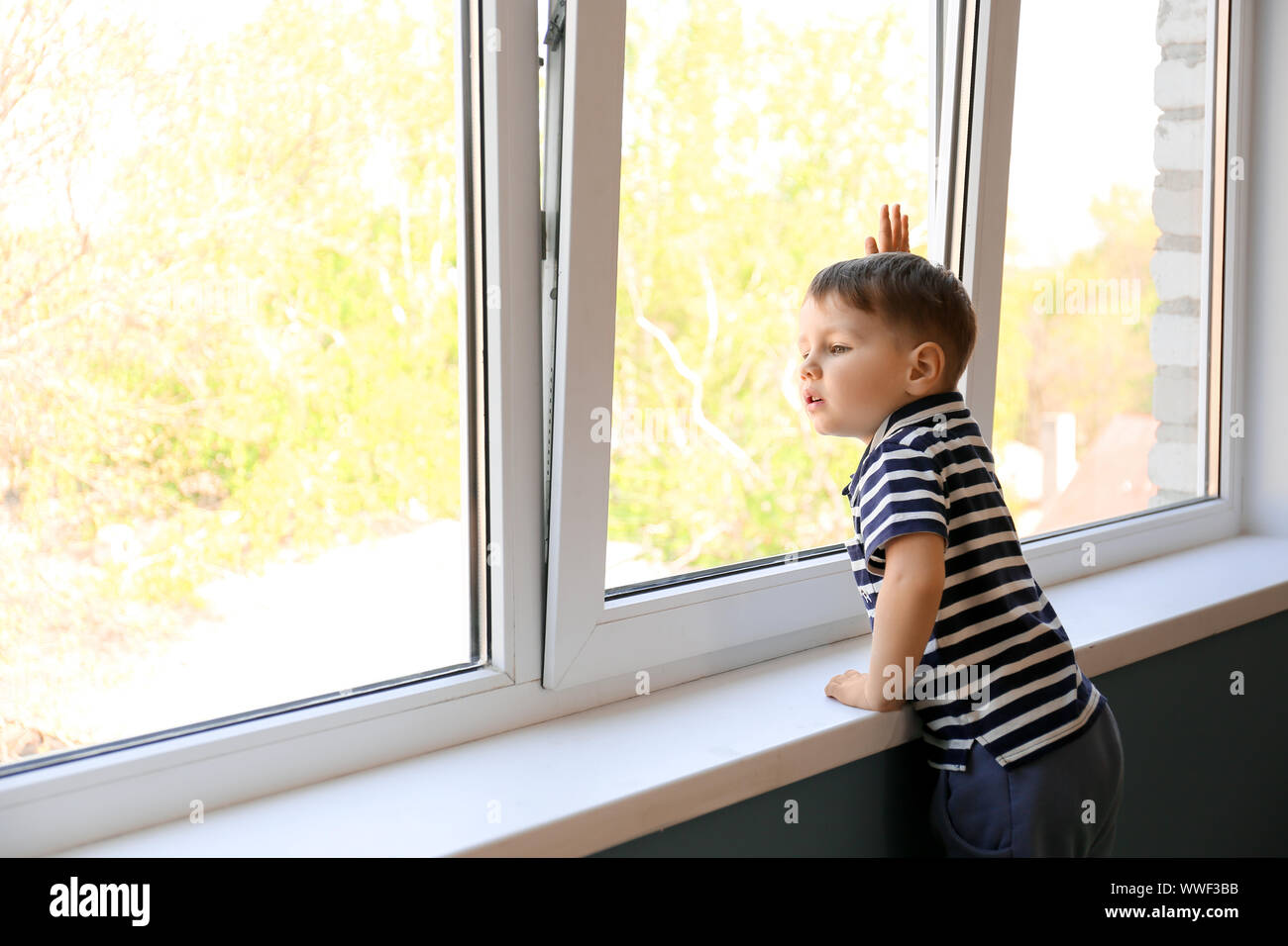 Autistic child at home hi-res stock photography and images - Alamy