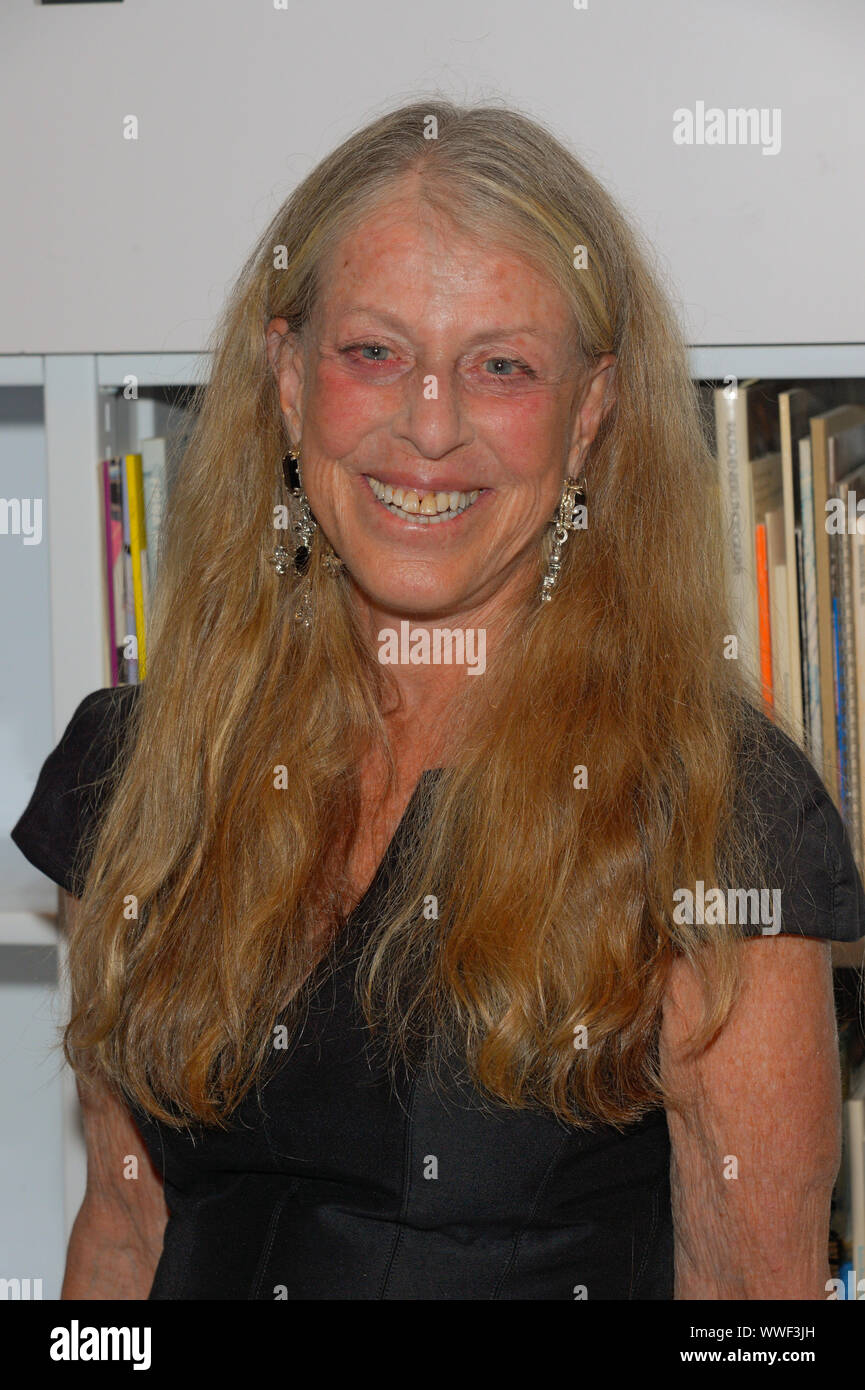 NEW YORK, NY - SEPTEMBER 12: Barbara Hoffman attends Pace Gallery ...