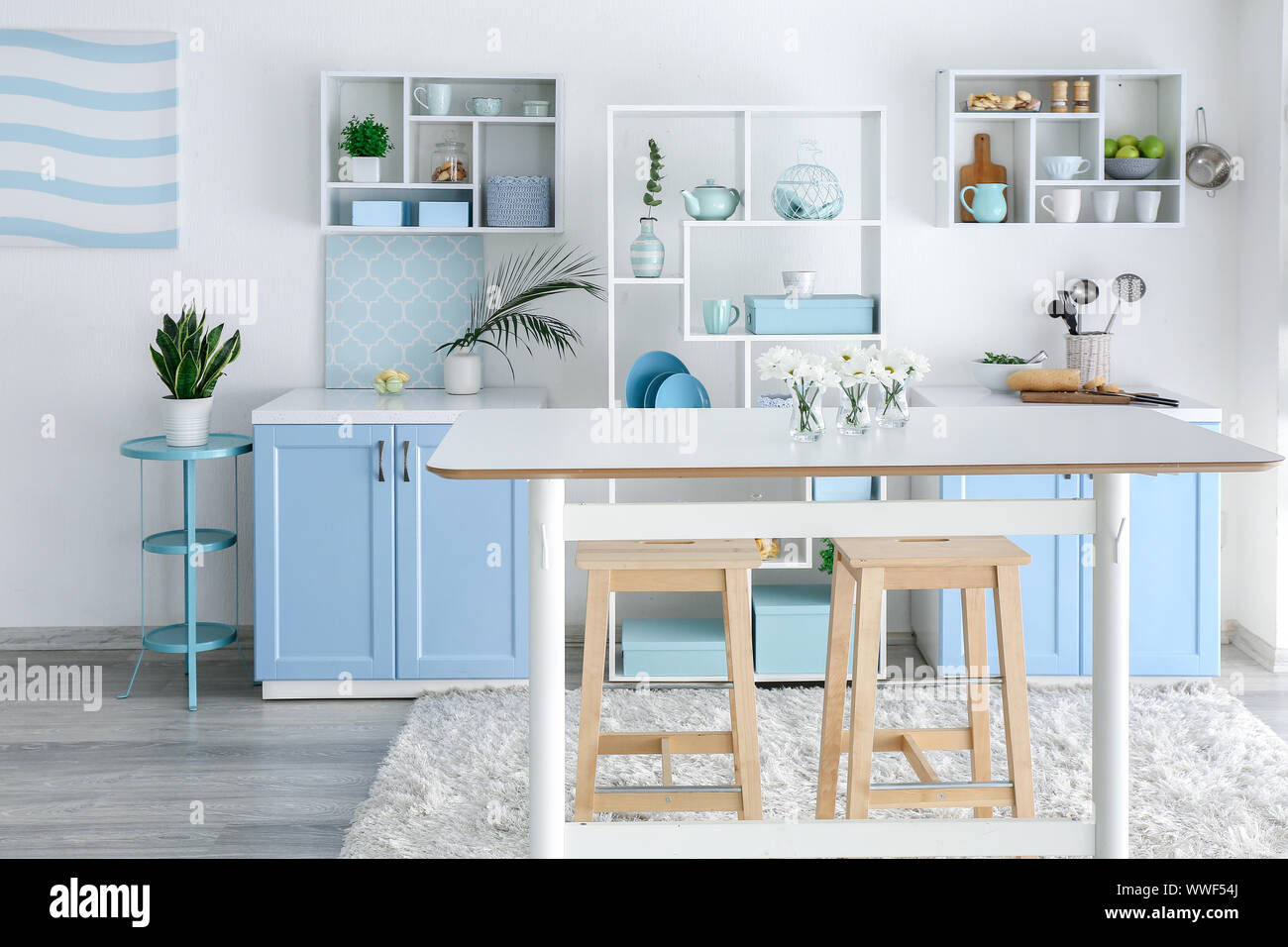 Interior of modern comfortable kitchen Stock Photo - Alamy