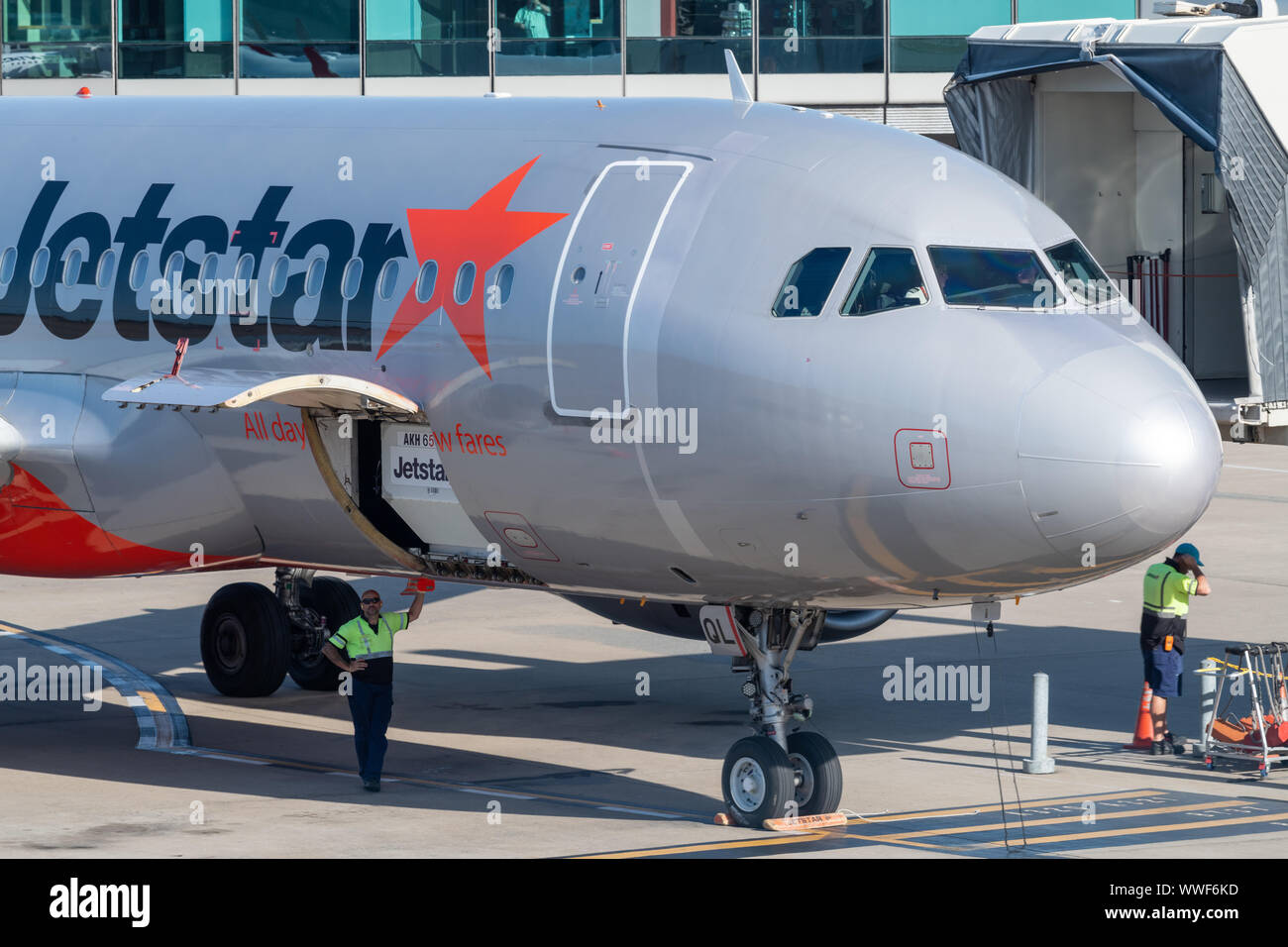 Cargo plane nose open hi-res stock photography and images - Alamy