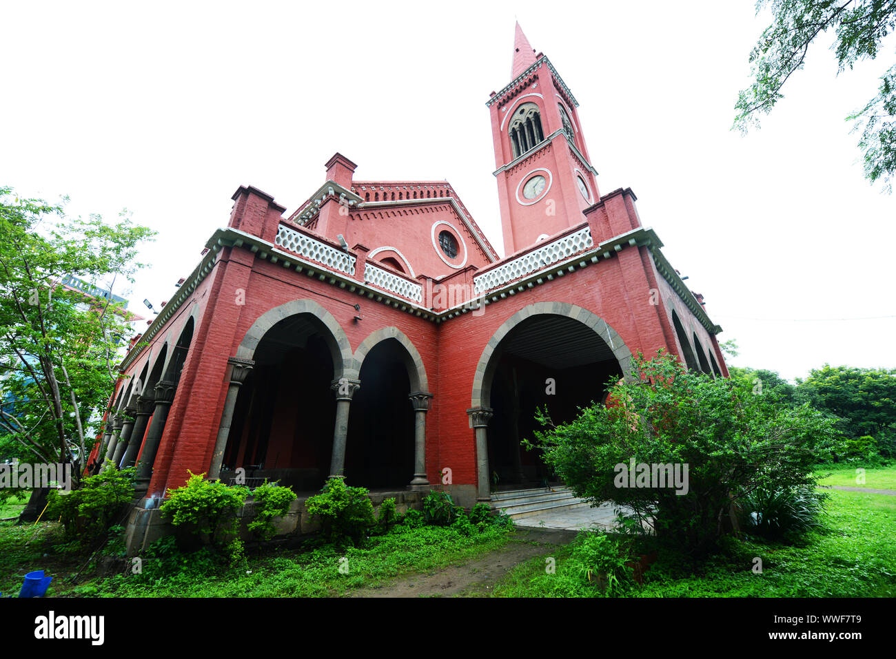 Synagogue exterior hi-res stock photography and images - Alamy