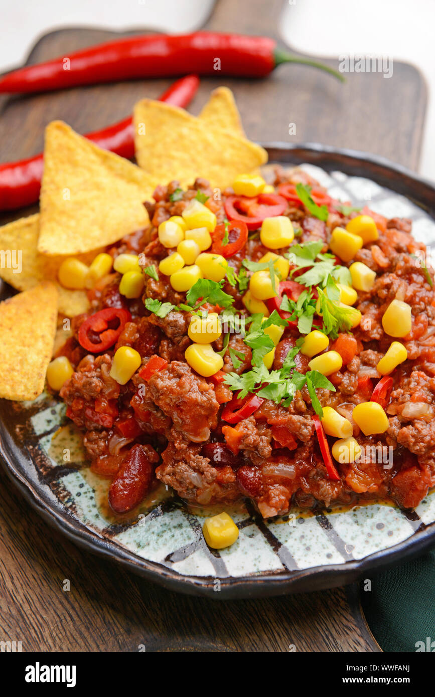 Chili con carne on plate hi-res stock photography and images - Alamy