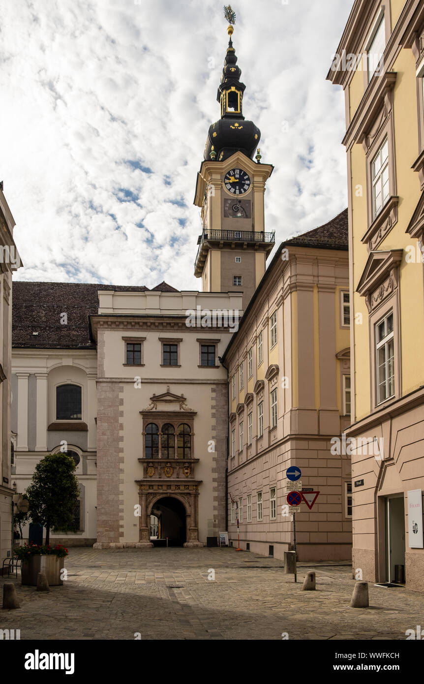Linz city hall hi-res stock photography and images - Alamy